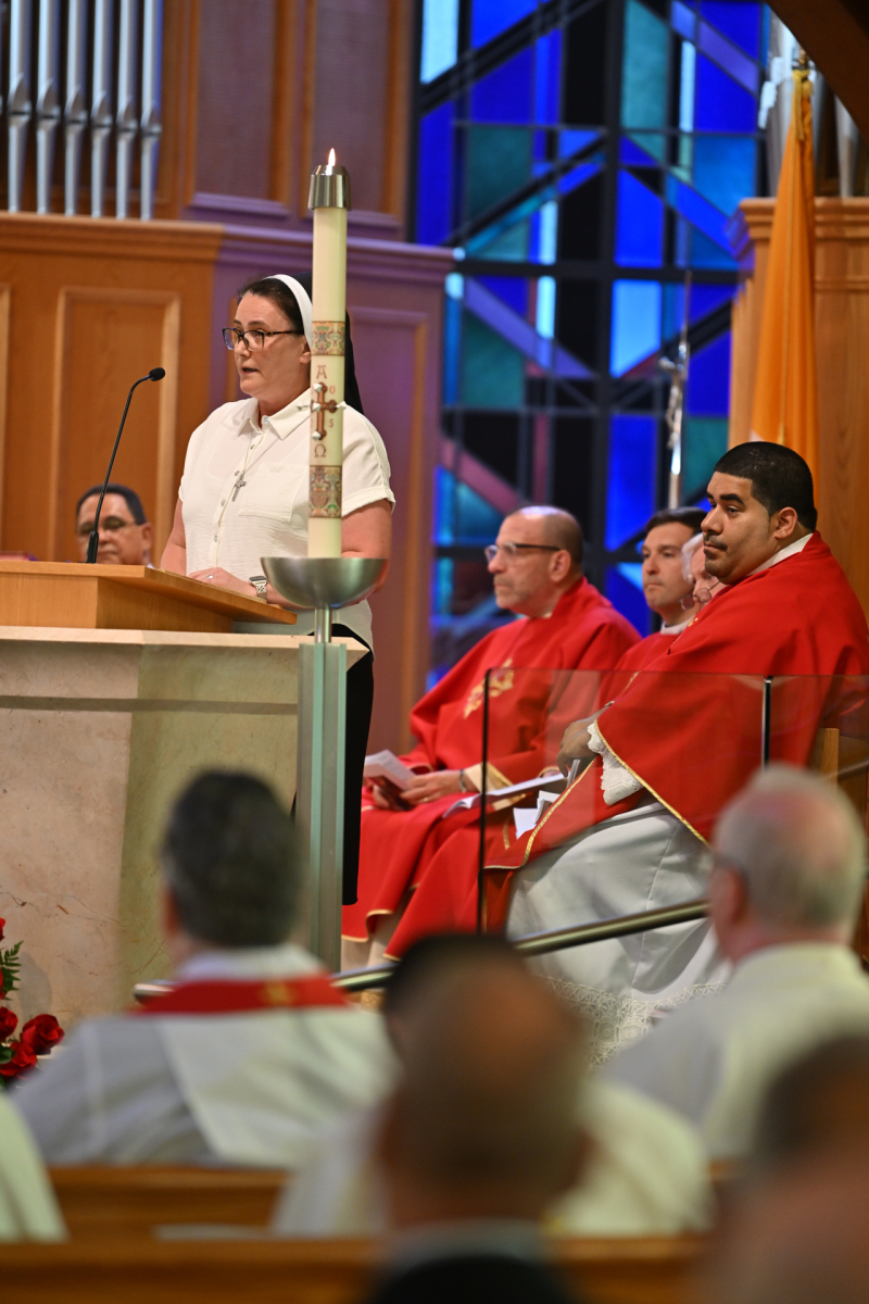 As new priest, Father Harfmann celebrates his first Mass – The Beacon