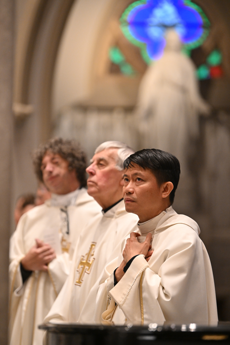 Joyful faithful prepare for Paschal Triduum at Chrism Mass – The Beacon