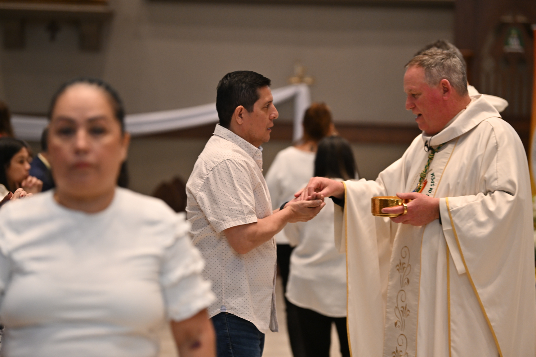 Pope Francis’ Mass echoes call to share love – The Beacon