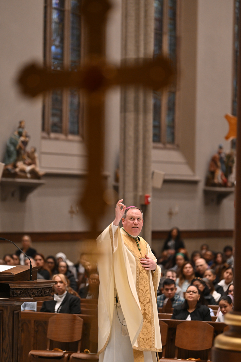 ‘Powerful gift’ of Eucharist celebrated at Holy Thursday Mass – The Beacon
