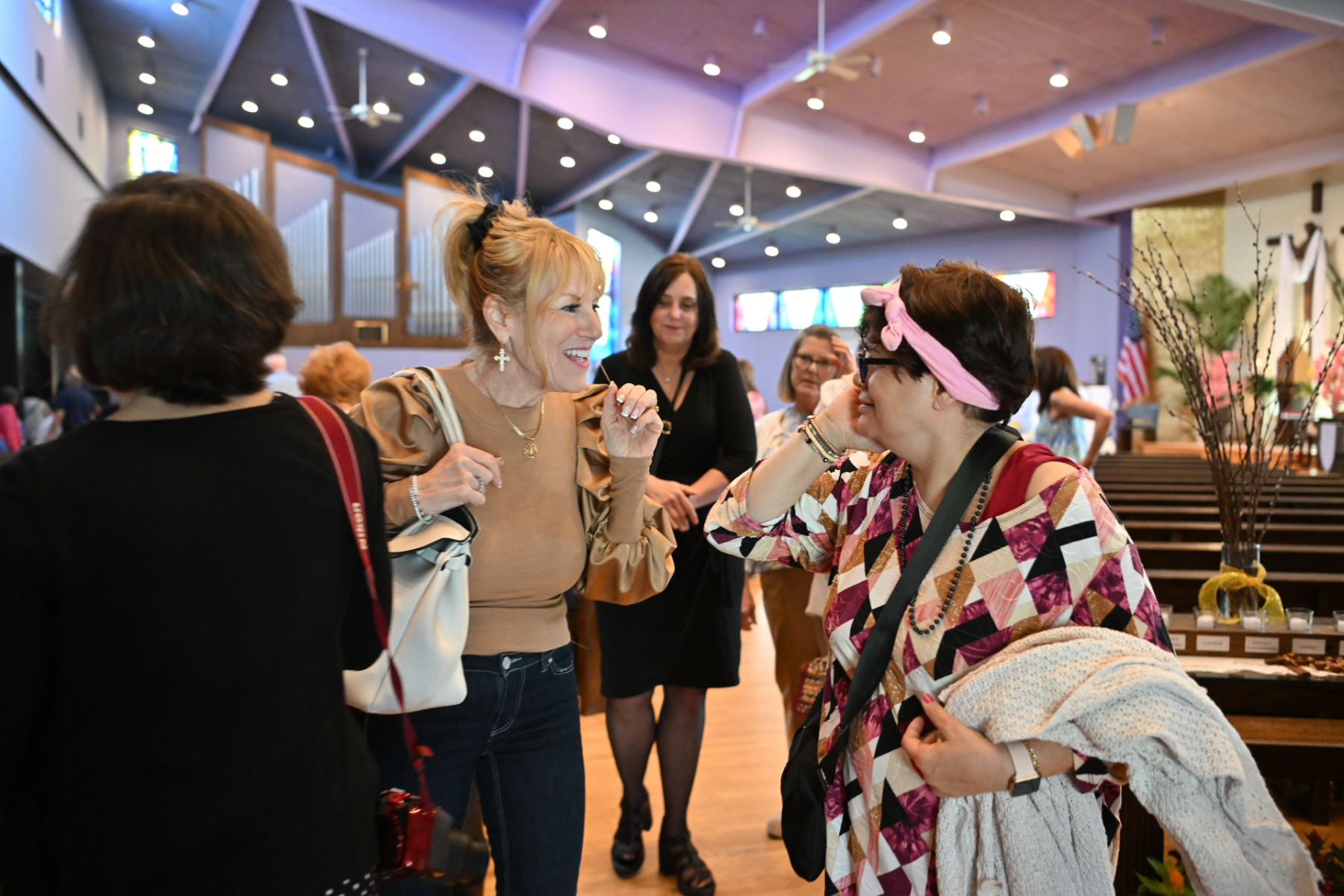 Volunteers saluted at Mass in Oak Ridge – The Beacon