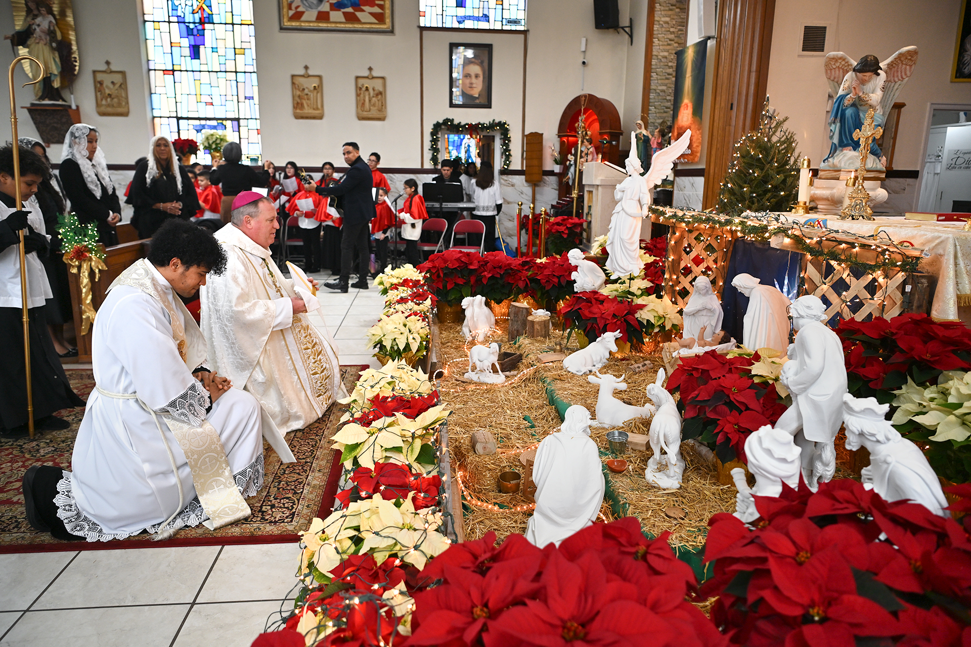 Paterson parish joyfully welcomes Bishop for Christmas Day Mass – The ...